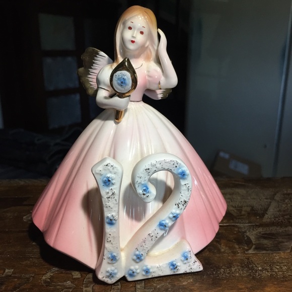 Joseph | Art | Joseph Originals Birthday Girl 2 Vintage Figurine | Poshmark